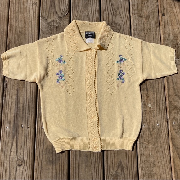 Southern Lady | Tops | Vintage Southern Lady Floral Knitted Buttondown ...